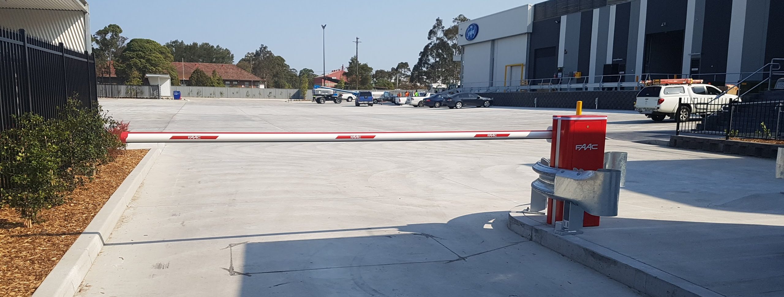 Automatic Boom Entrance Gates - Summit Fencing